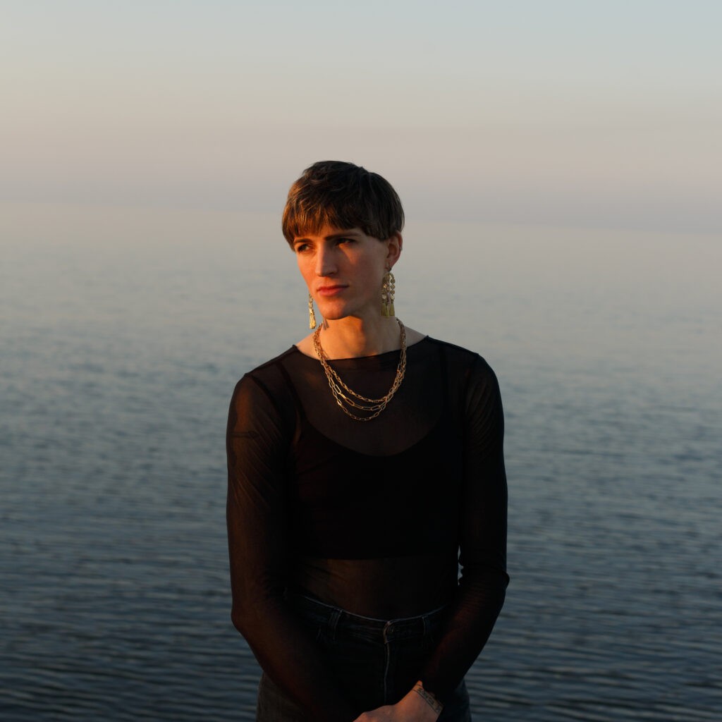 Ari Carter kicks off the year with "Luck 4 Beginners" | Music Arena Gh