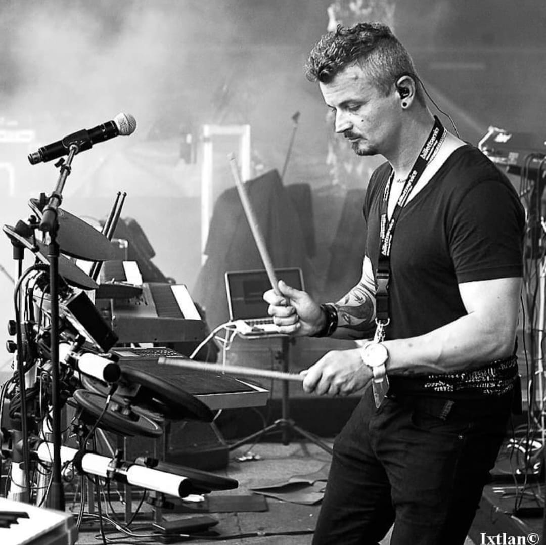 Kim Lunner Shines in "This Is Me Again" Synth-Pop Spectacle | Music ...