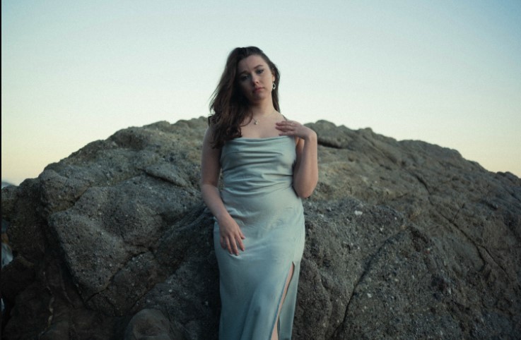 Diving Into the “Deep End” With Alison Cohen | Music Arena Gh