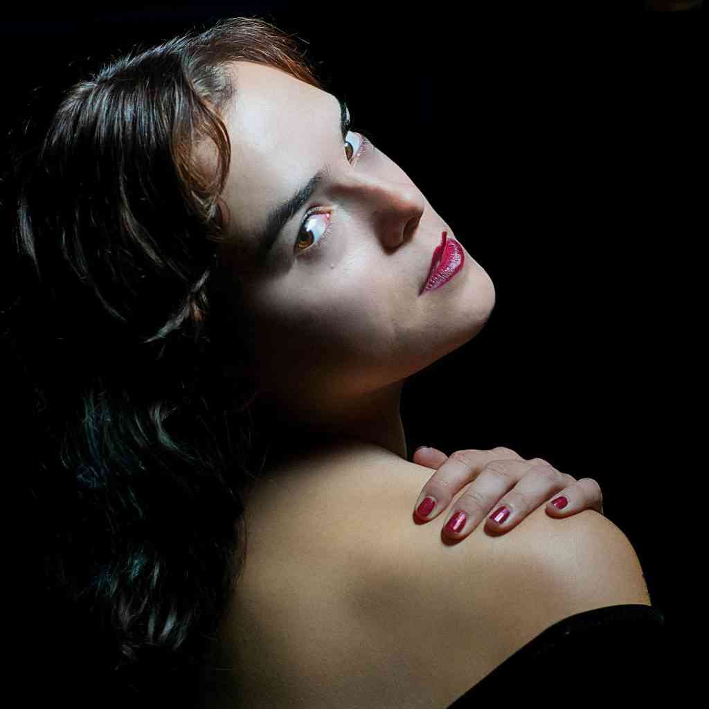Eleanor Hammonds Heals All 'Hidden Wounds' | Music Arena Gh