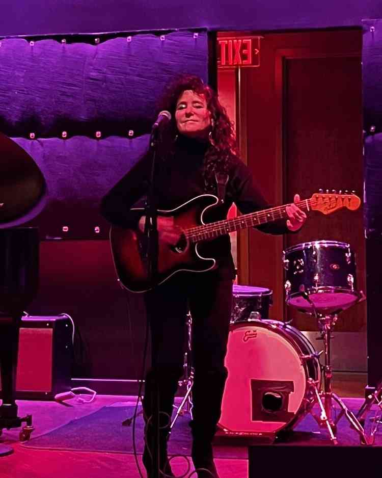 Meet Carolee Rainey The Artist Who Shares Her Stories Through Music ...